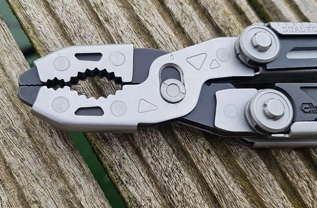 The best multitool for boating: 10 tested - Yachting Monthly