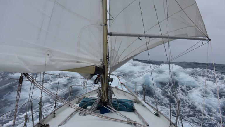 Expert advice: sails and rigging - Yachting Monthly