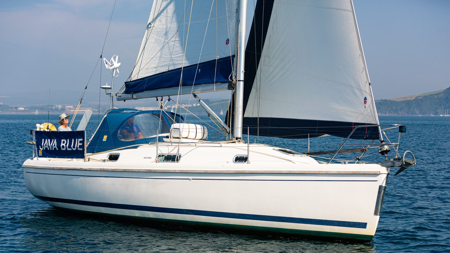 Sadler 290: A powerful & roomy twin-keeler - Yachting Monthly