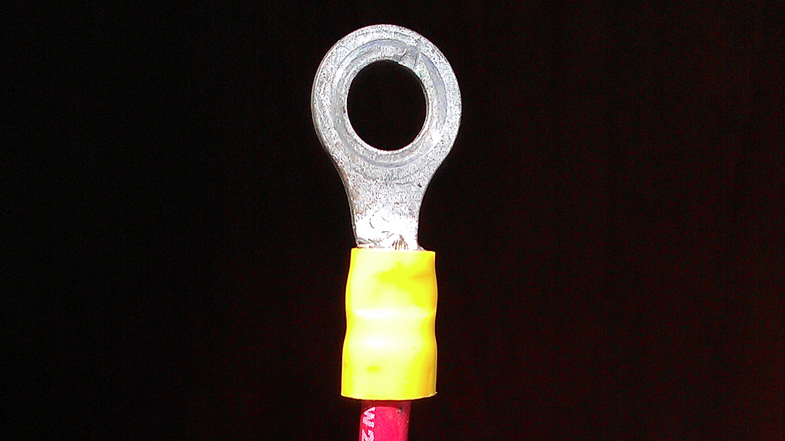 Rewiring a boat: advice to help you comply with the regulations ...