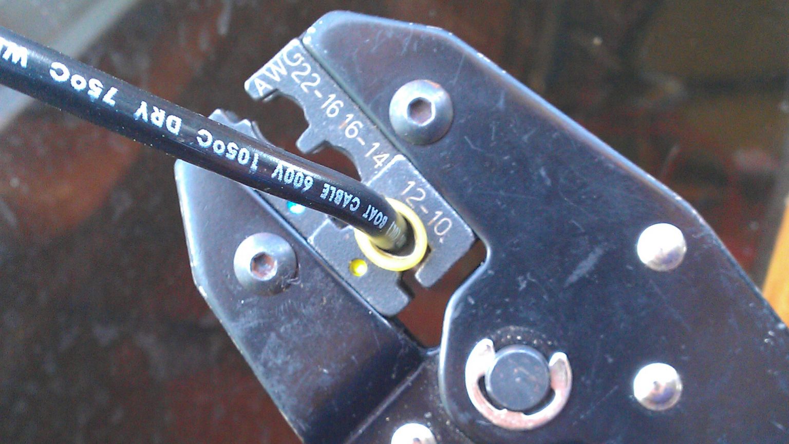 Rewiring a boat: advice to help you comply with the regulations ...