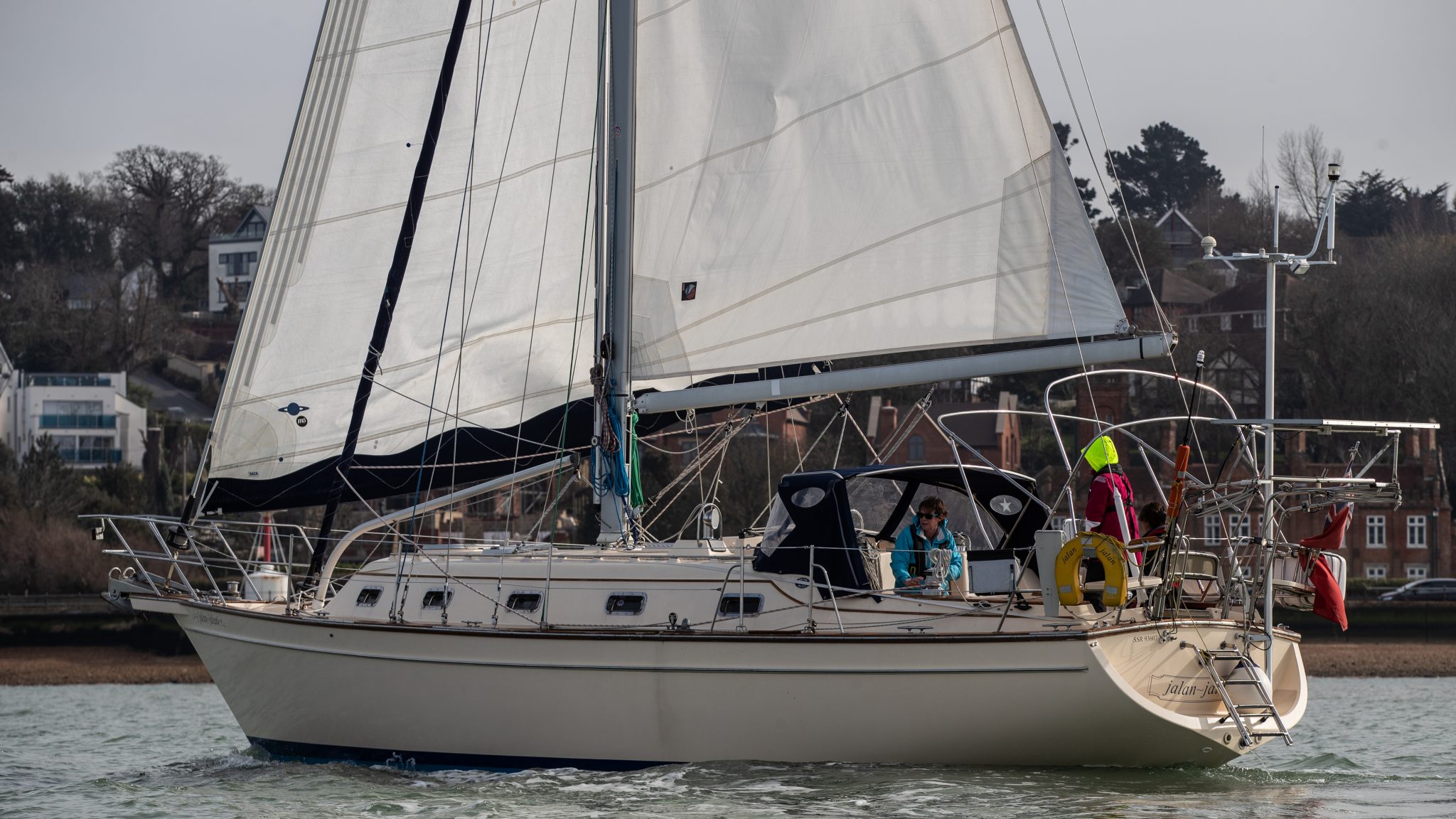 Island Packet 380: The best liveaboard cruiser out there? - Yachting ...