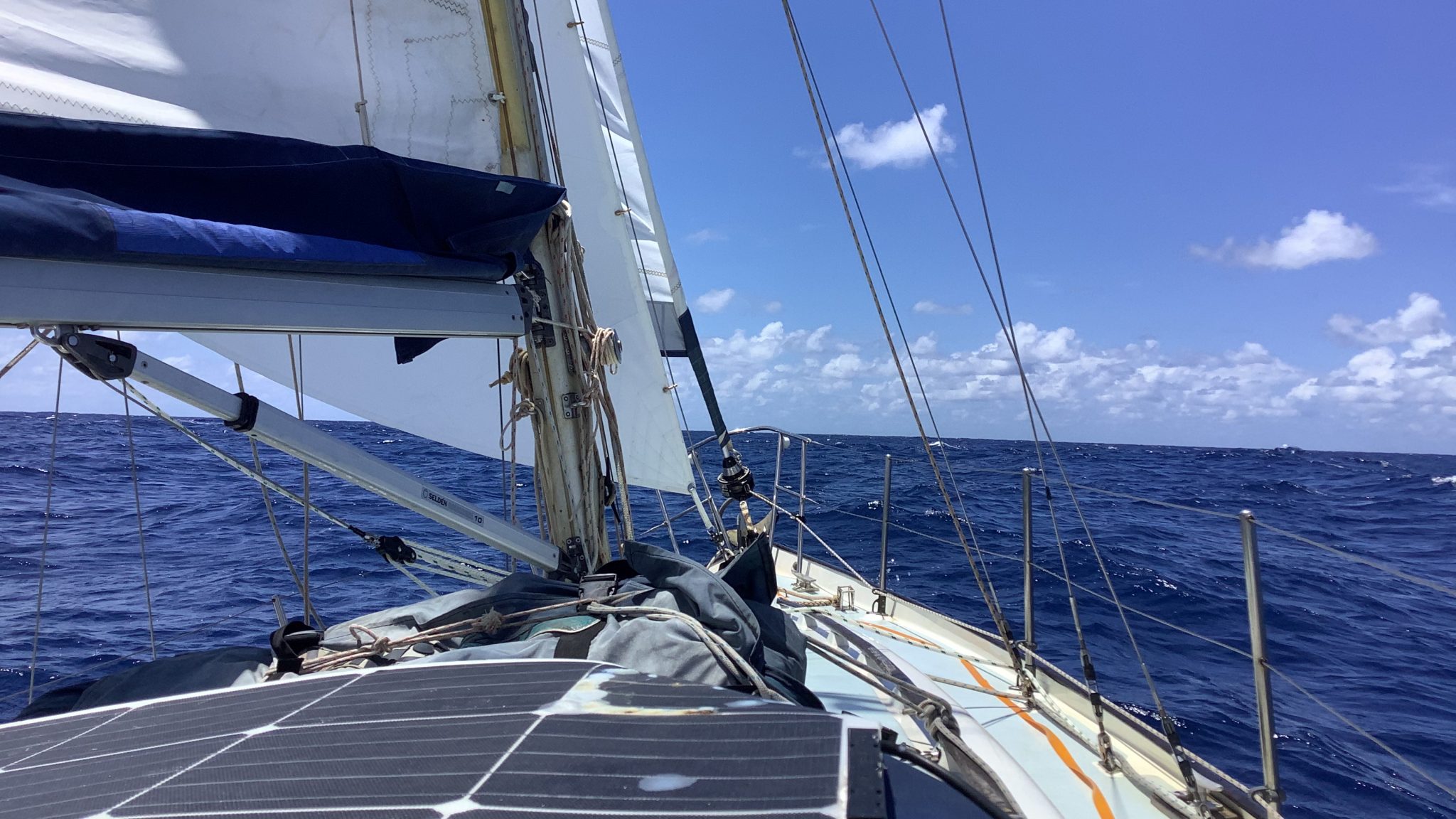 Broken mast in the North Atlantic: one solo sailor's story - Yachting ...