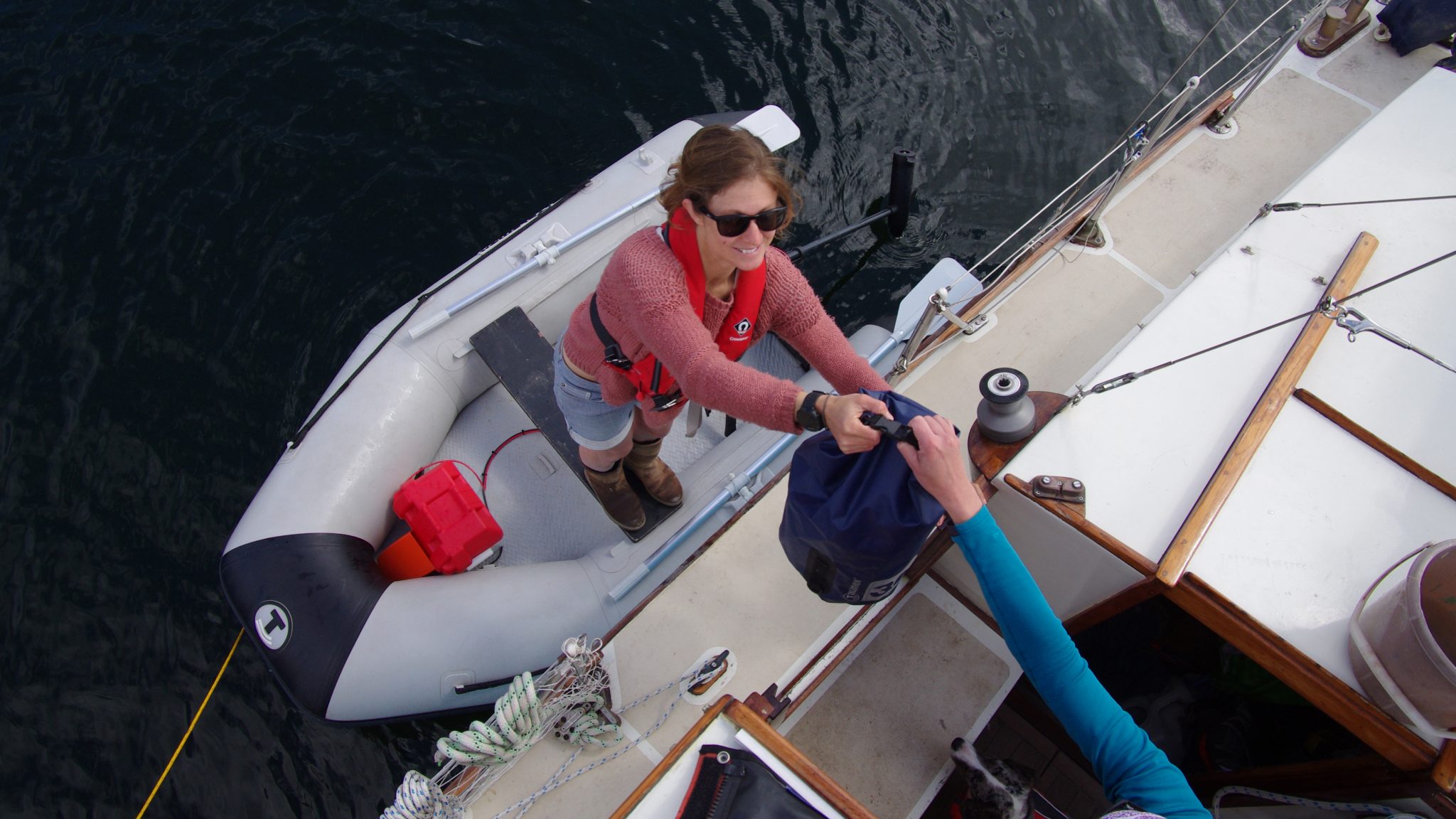 Handling & rowing a dinghy: a beginner's guide - Yachting Monthly