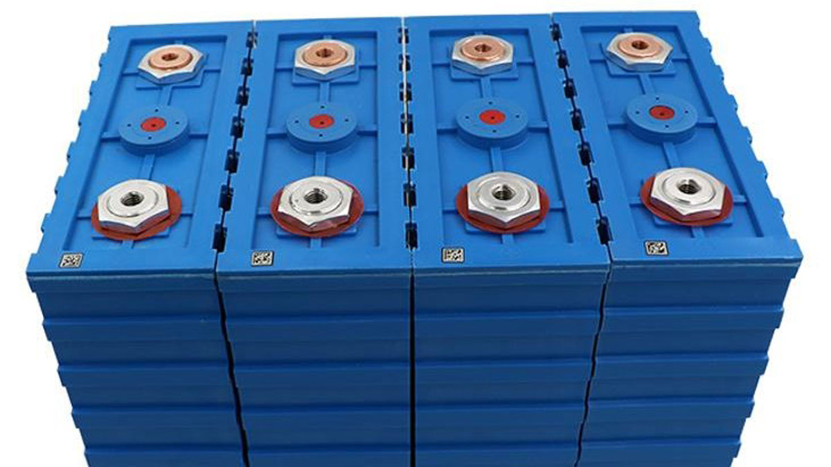 How to install lithium boat batteries - Yachting Monthly