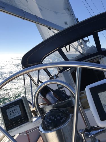 Boat steering failure on a lee shore: one sailor shares his experience ...