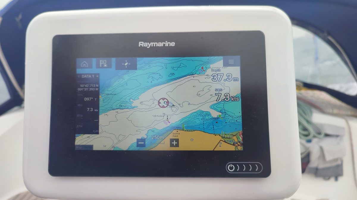 Expert advice: sailing instruments - Yachting Monthly