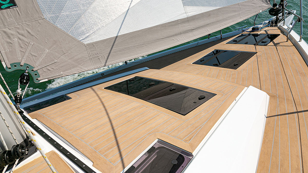 Hanse 460: first test of this luxurious cruiser - Byte Class Technology