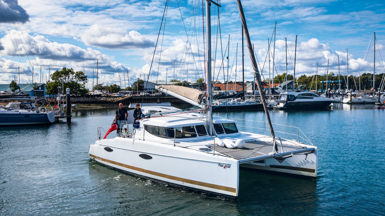 Catamaran sailing skills: Mooring and anchoring a multihull - Yachting ...