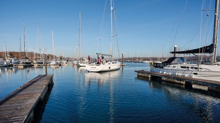 The 10 golden rules of boat handling updated for modern times ...