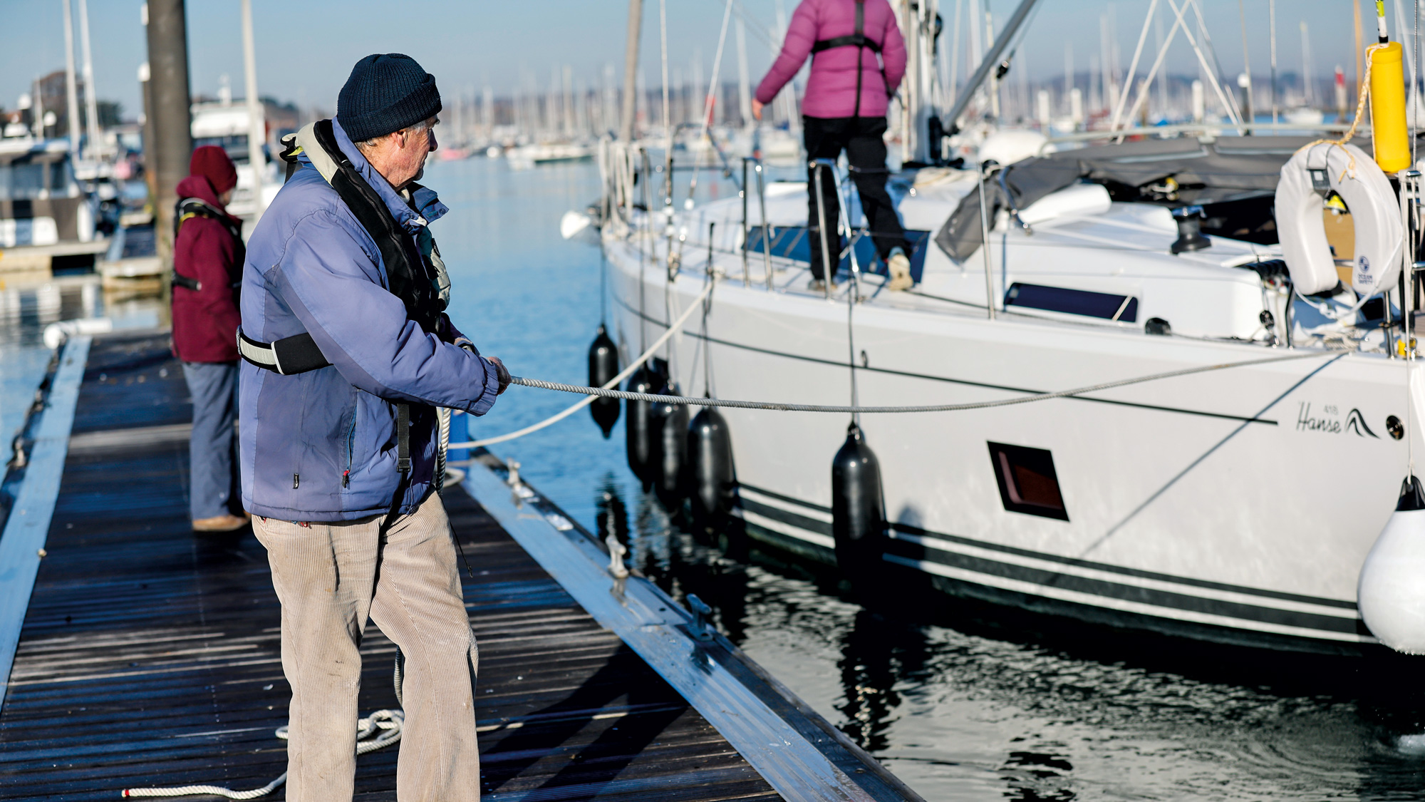 How to rig a yacht's mooring lines to avoid chafe