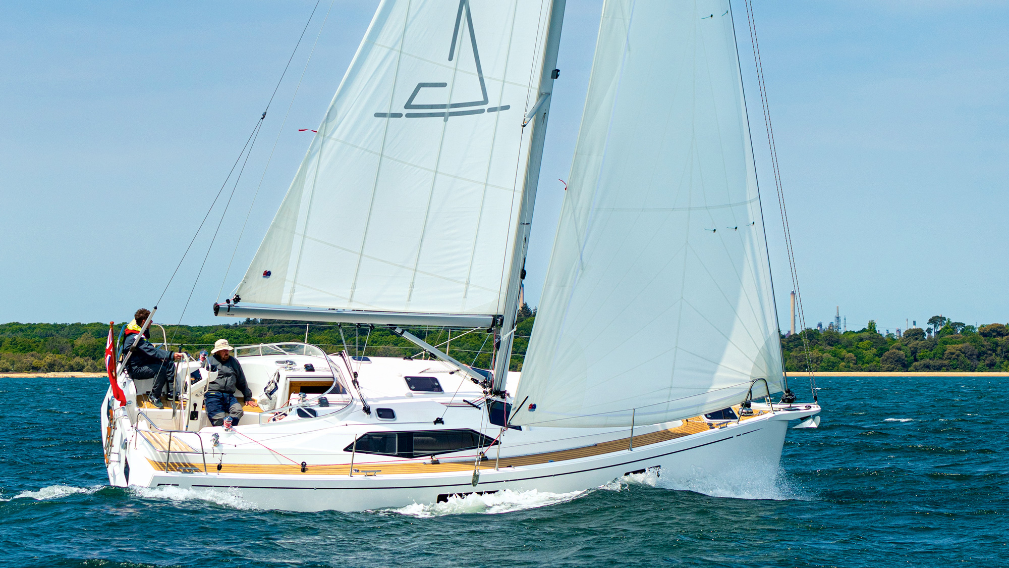 GT325 review: a little different - Yachting Monthly