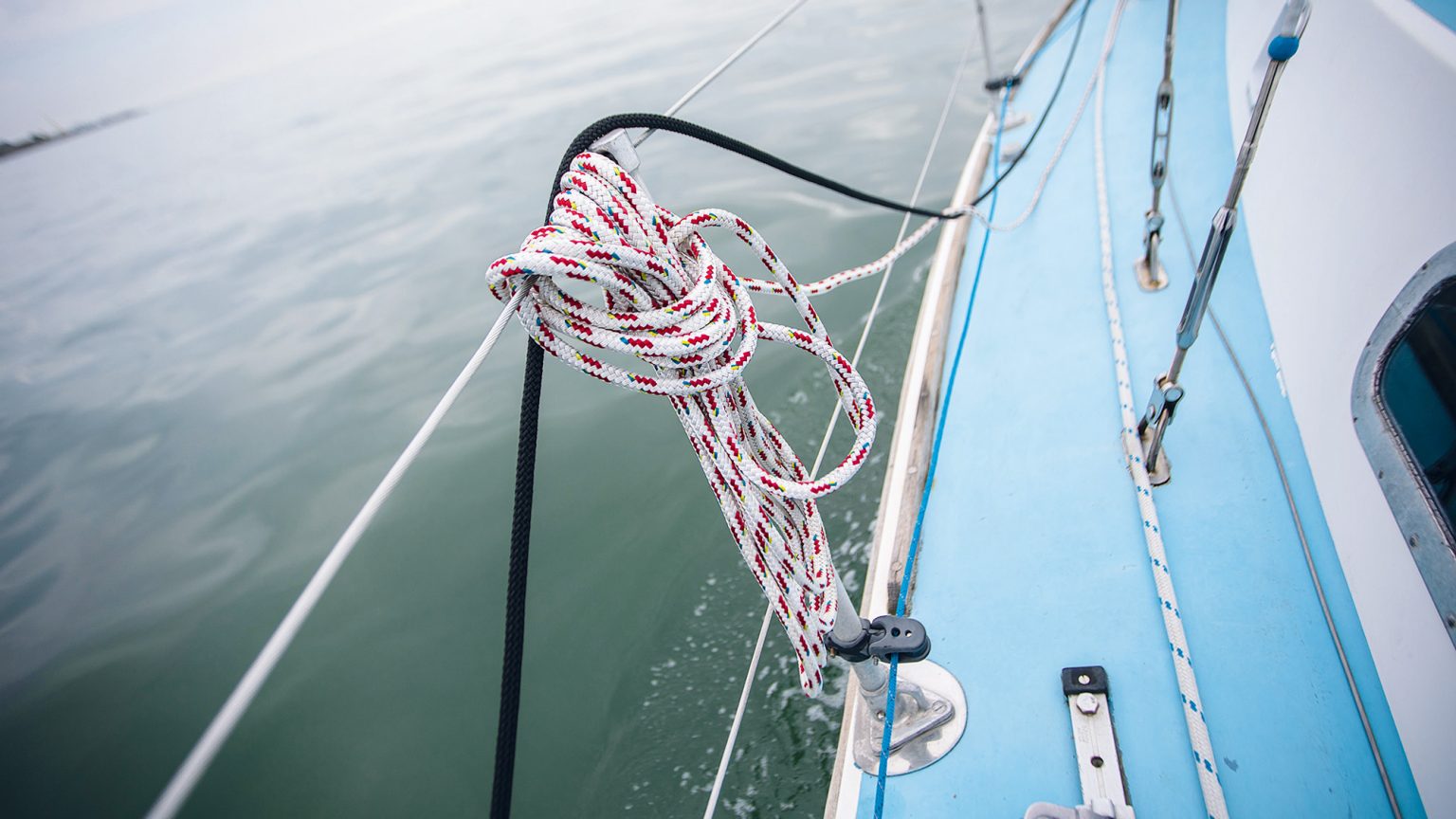Spinnaker handling: an experts full guide to using the kite - Yachting ...