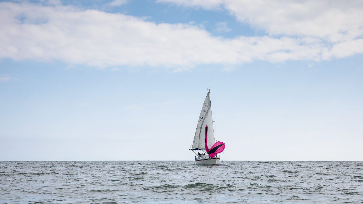 Spinnaker handling: an experts full guide to using the kite - Yachting ...