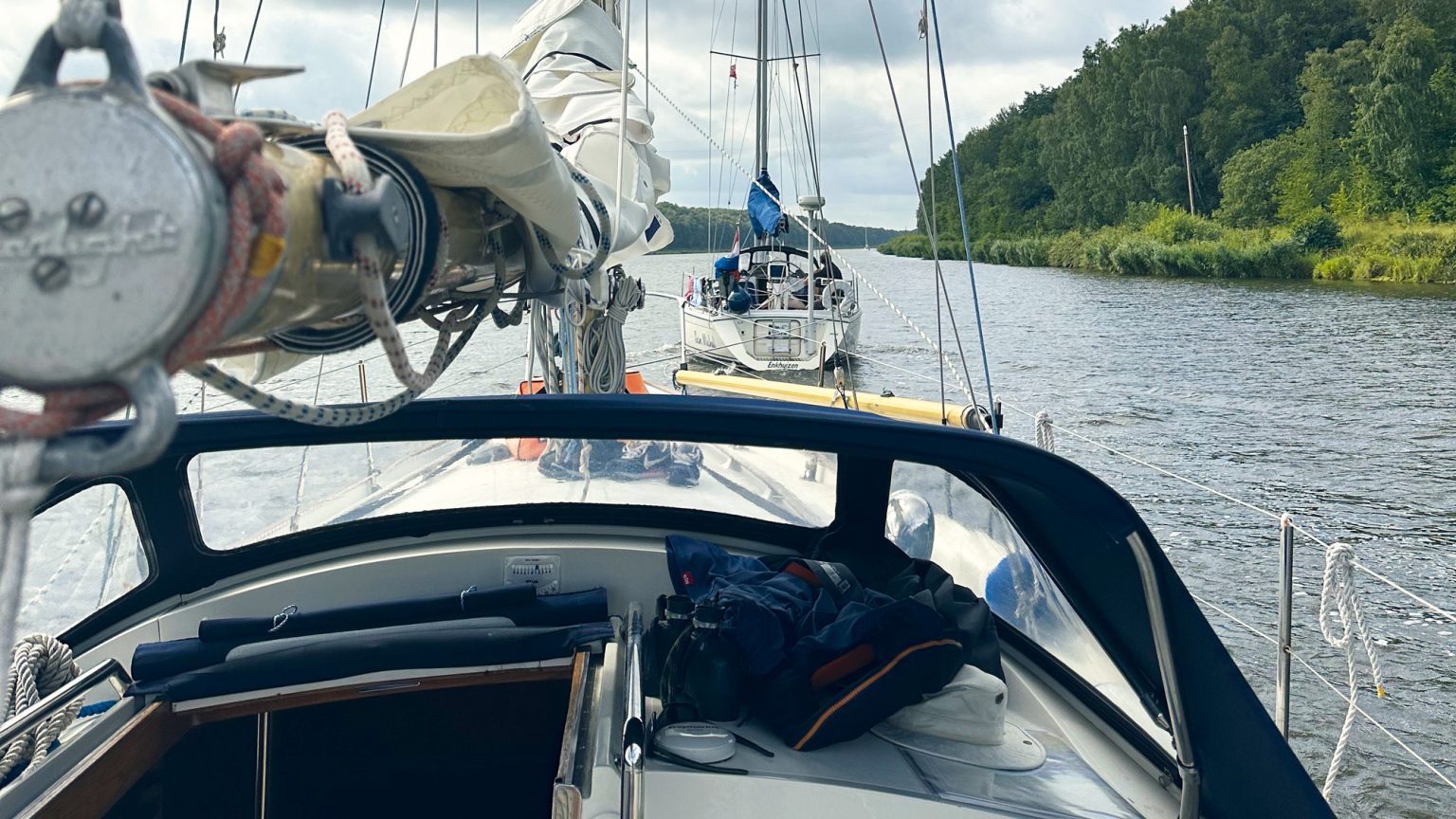 ‘We suddenly heard a loud noise from the engine. We had no idea what it ...