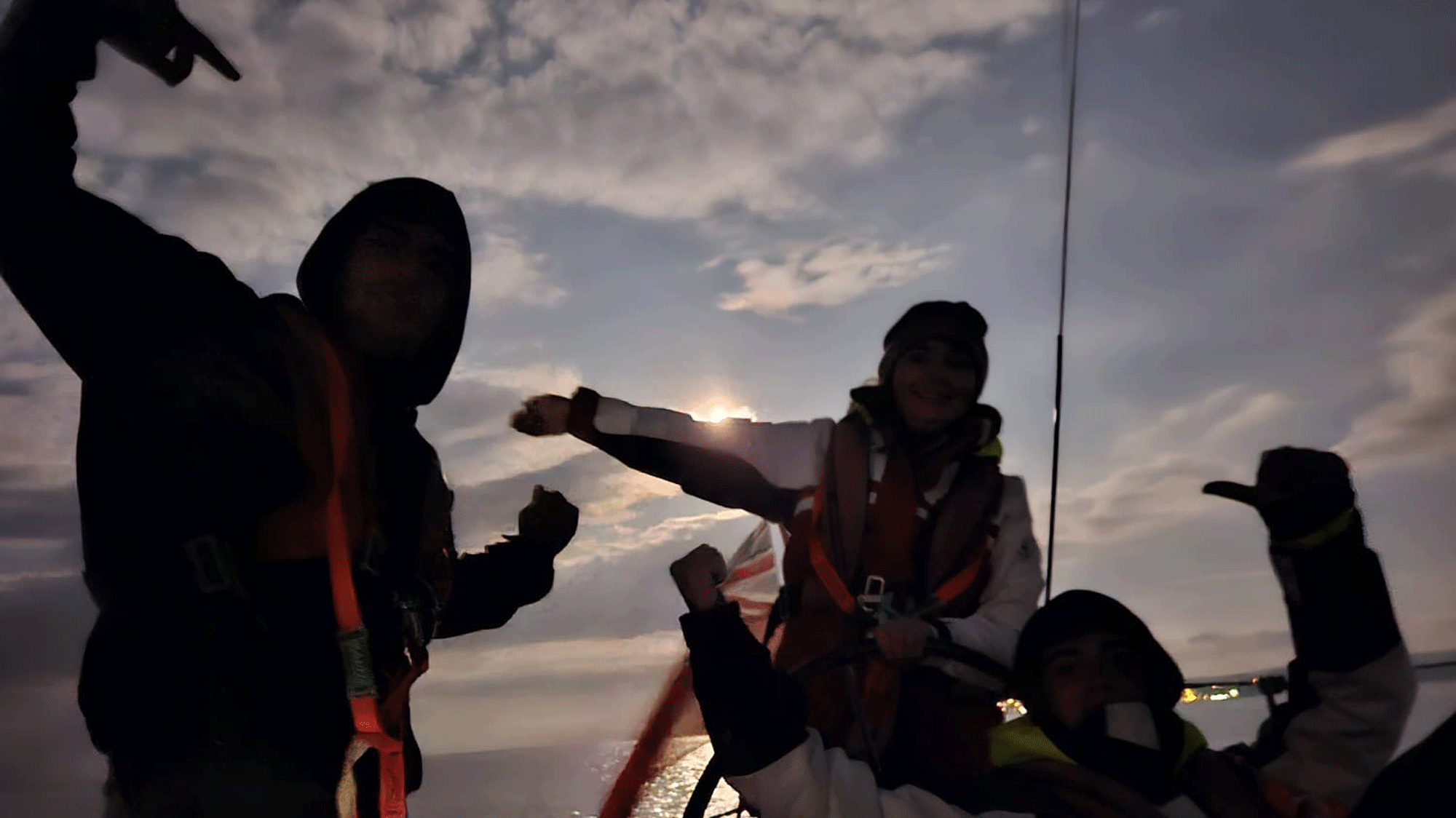 How to learn to sail: Catching the sailing wave