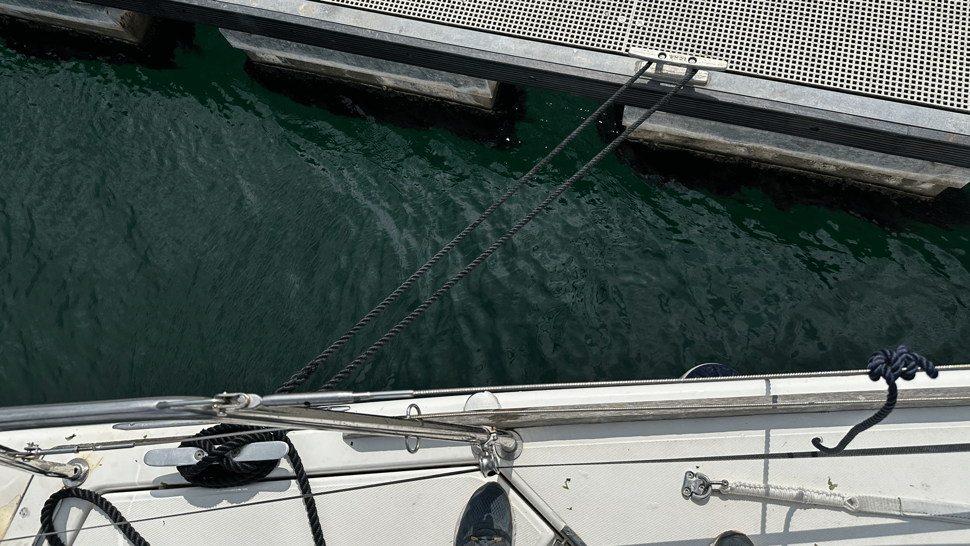 How to learn to sail: Catching the sailing wave