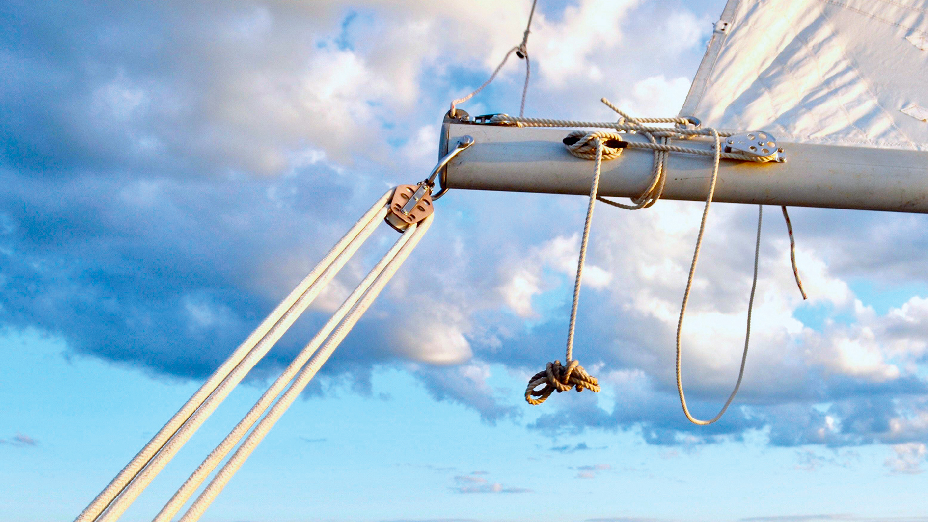 How do you know if you have enough purchase in a rigging system?