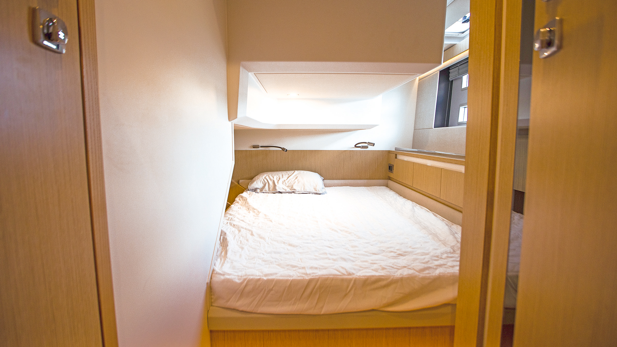 Moody DS48 review: We sail this new yacht across the English Channel to see if she has what it takes