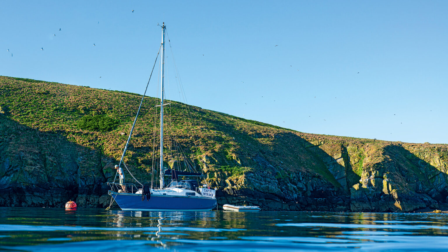 Everything you need to know about swinging moorings - Yachting Monthly