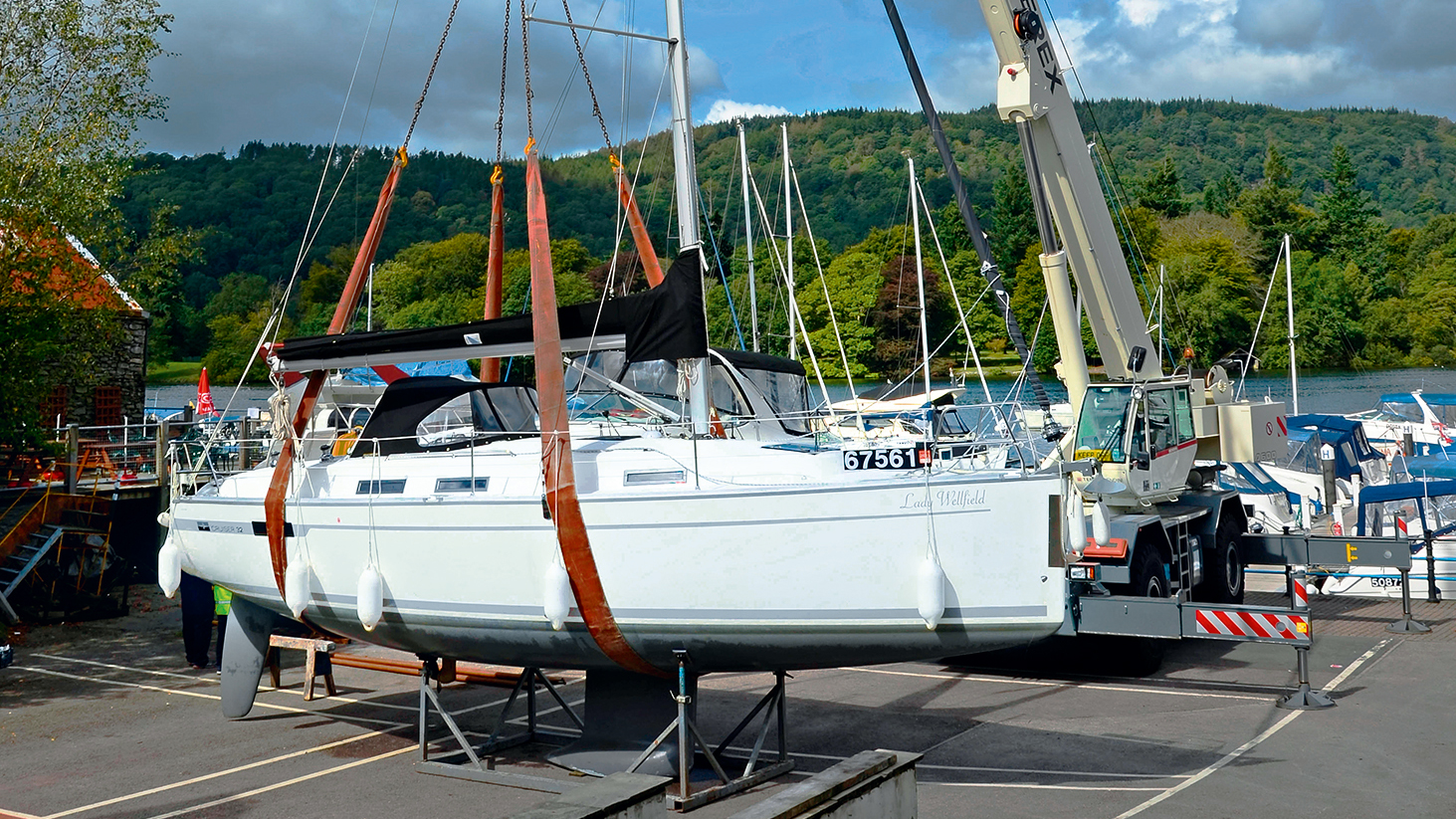 Everything you need to know about swinging moorings - Yachting Monthly