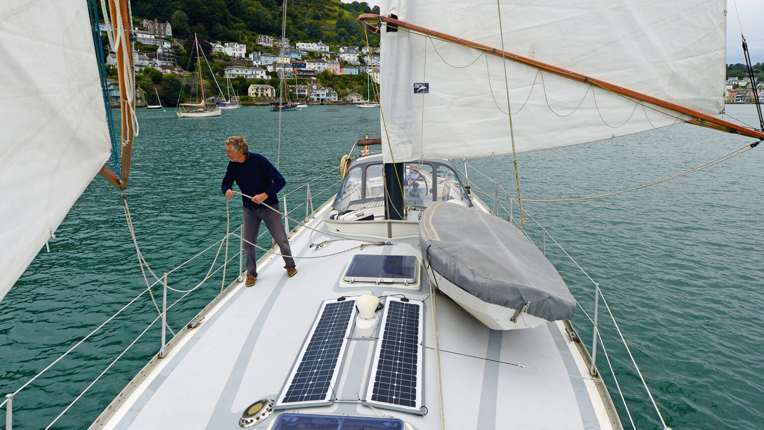 Freedom 40 used boat review: Unstayed marvel still going strong ...