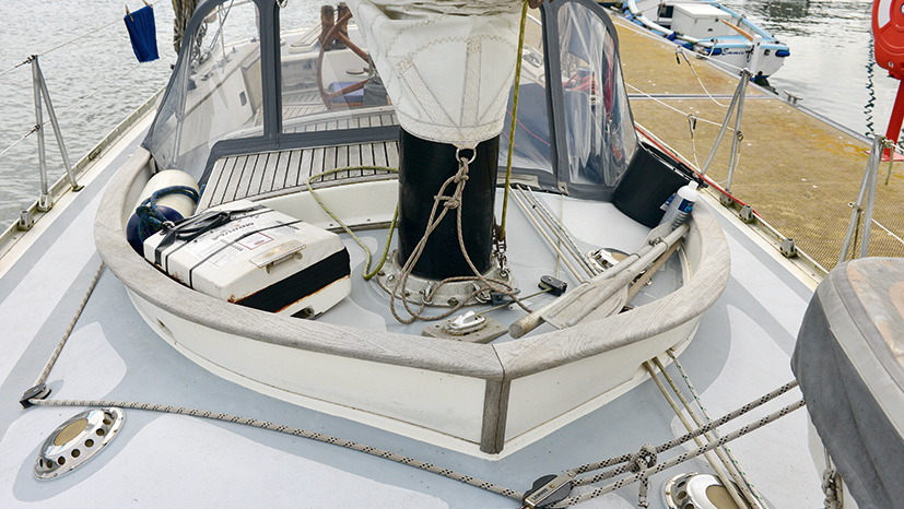 Freedom 40 used boat review: Unstayed marvel still going strong ...