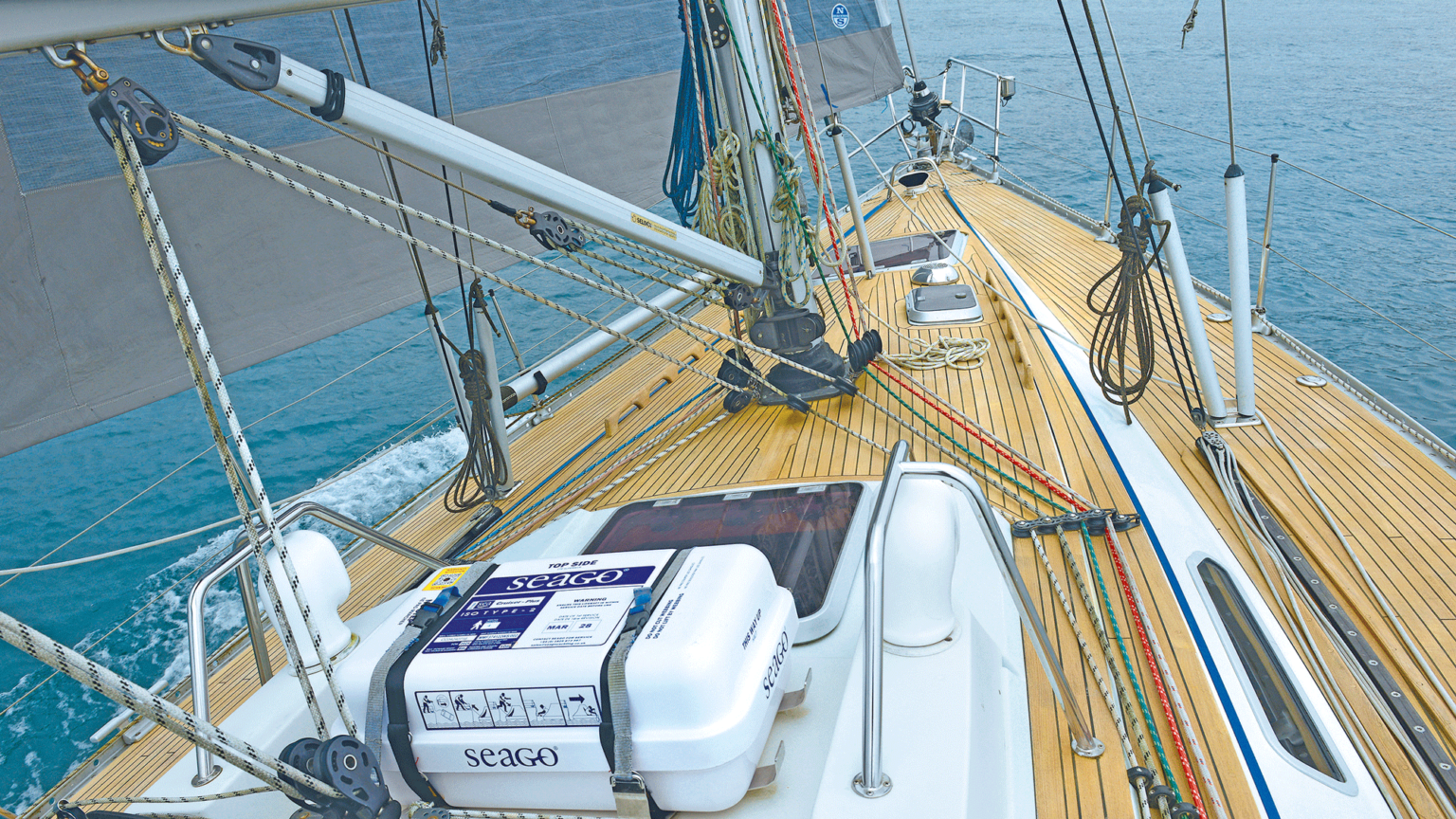 Used Sweden Yachts 390 Review: This Swedish Classic Still Turns Heads