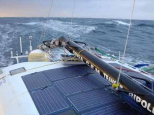 Vendee sailor breaks boom - Yachting World