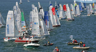 Geoff Holt sets record - Yachting World