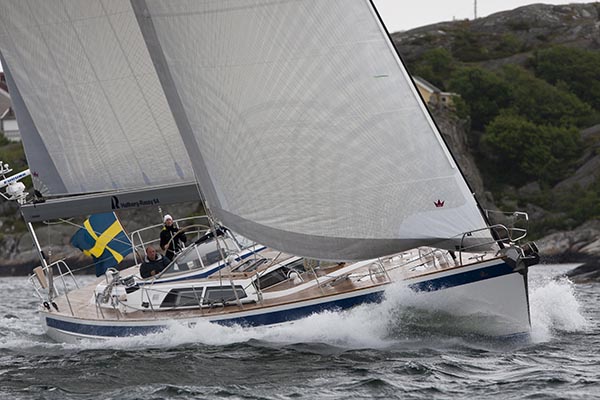 YW's Elaine Bunting tests the Halberg-Rassy 64 - Yachting World
