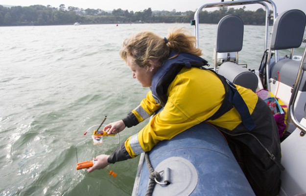 Tested: AIS MOB devices – Yachting World