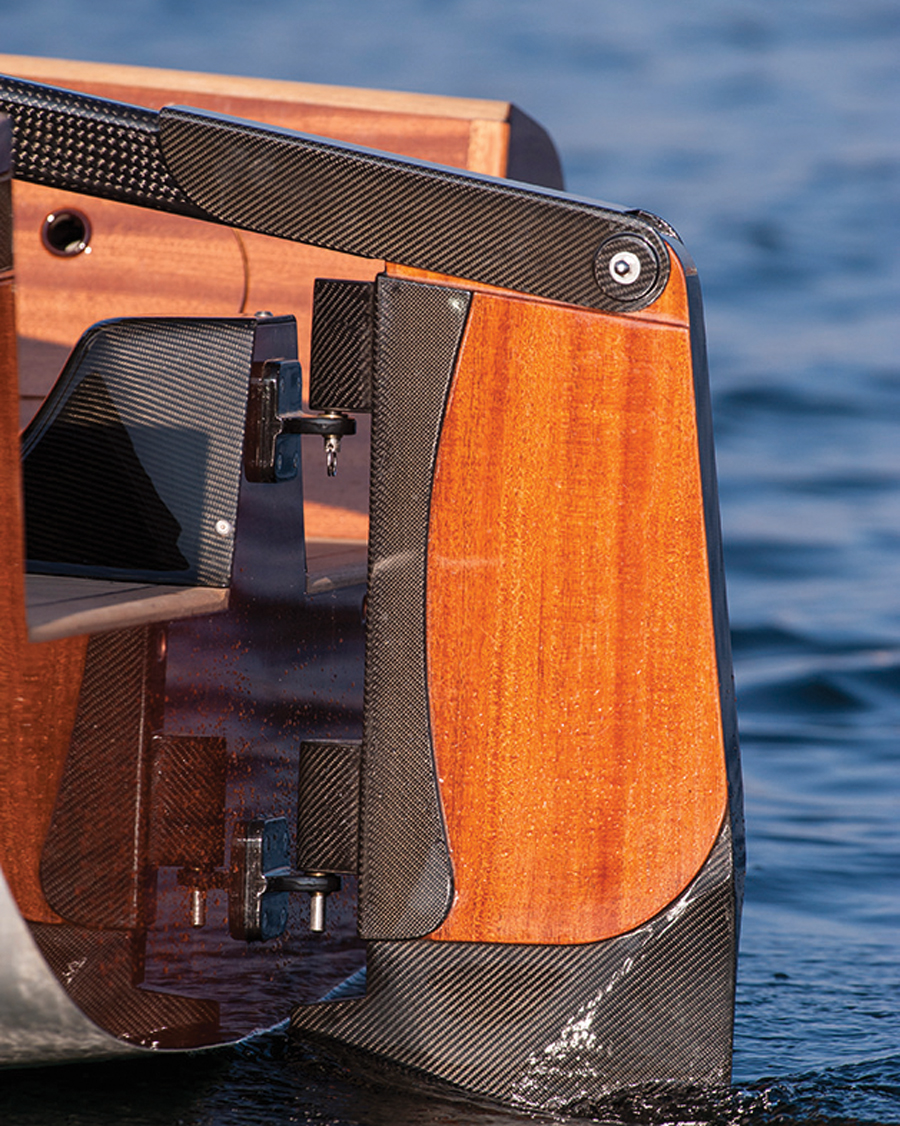 LA 28: The modern trailable boat that’s cold-molded from mahogany