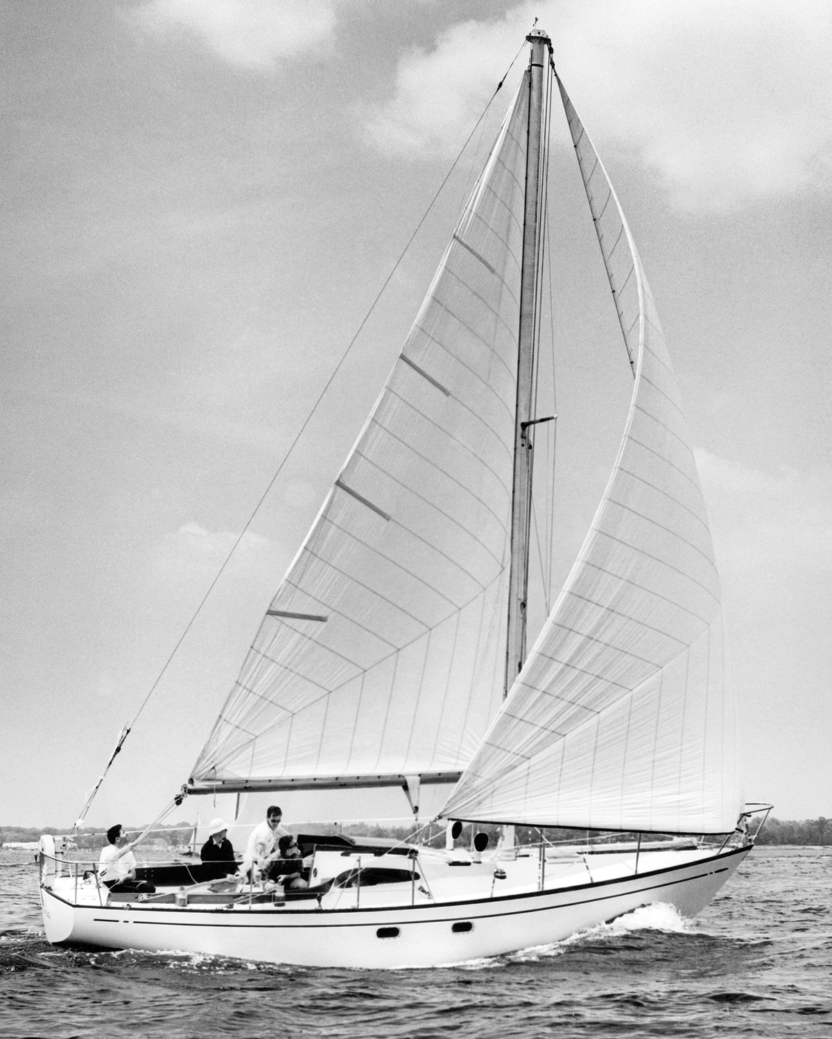 Exumas to New York in a 33ft boat: Dick Carter’s amazing east coast voyage