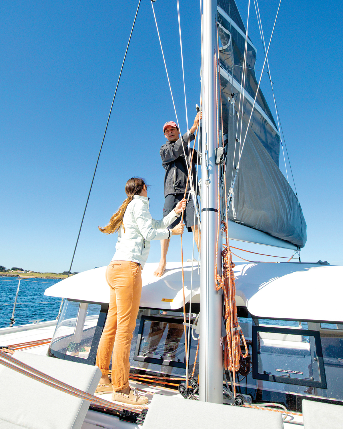 Mainsail handling: Advanced sailing techniques for catamarans and ...