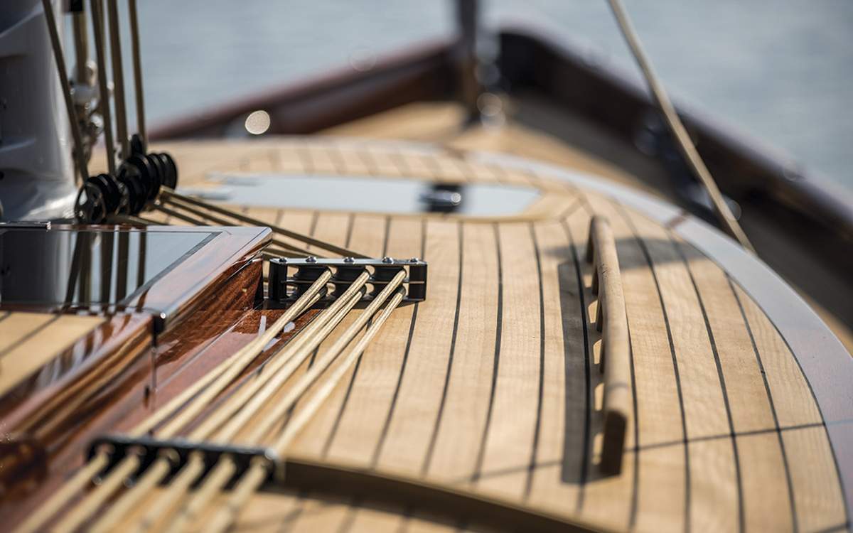 Avvento: The all-electric Spirit 44e that's pushing boundaries ...