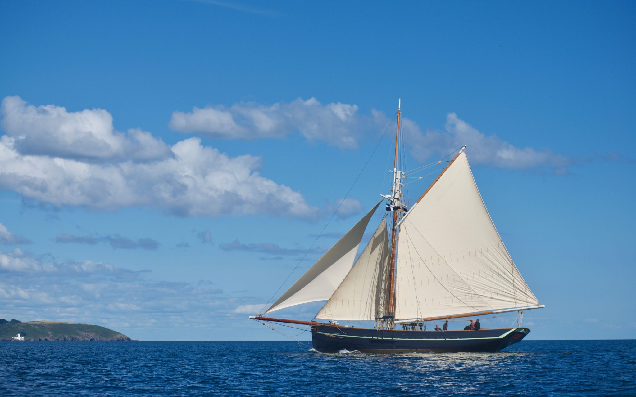 Sailing Pellew, the biggest Falmouth pilot cutter in 150 years ...