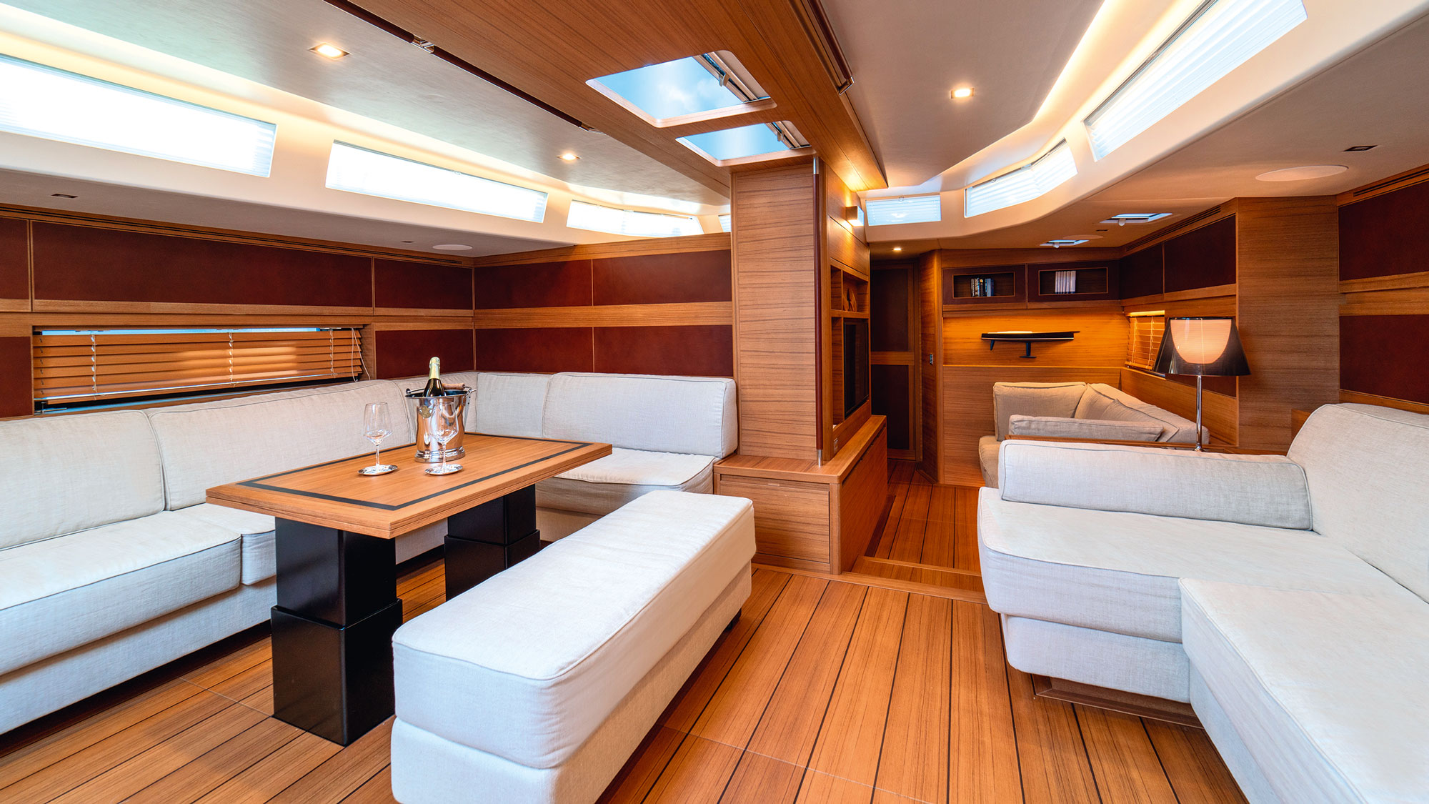 Video: Ice 70 review - a luxury, fast Med cruiser - Yachting World