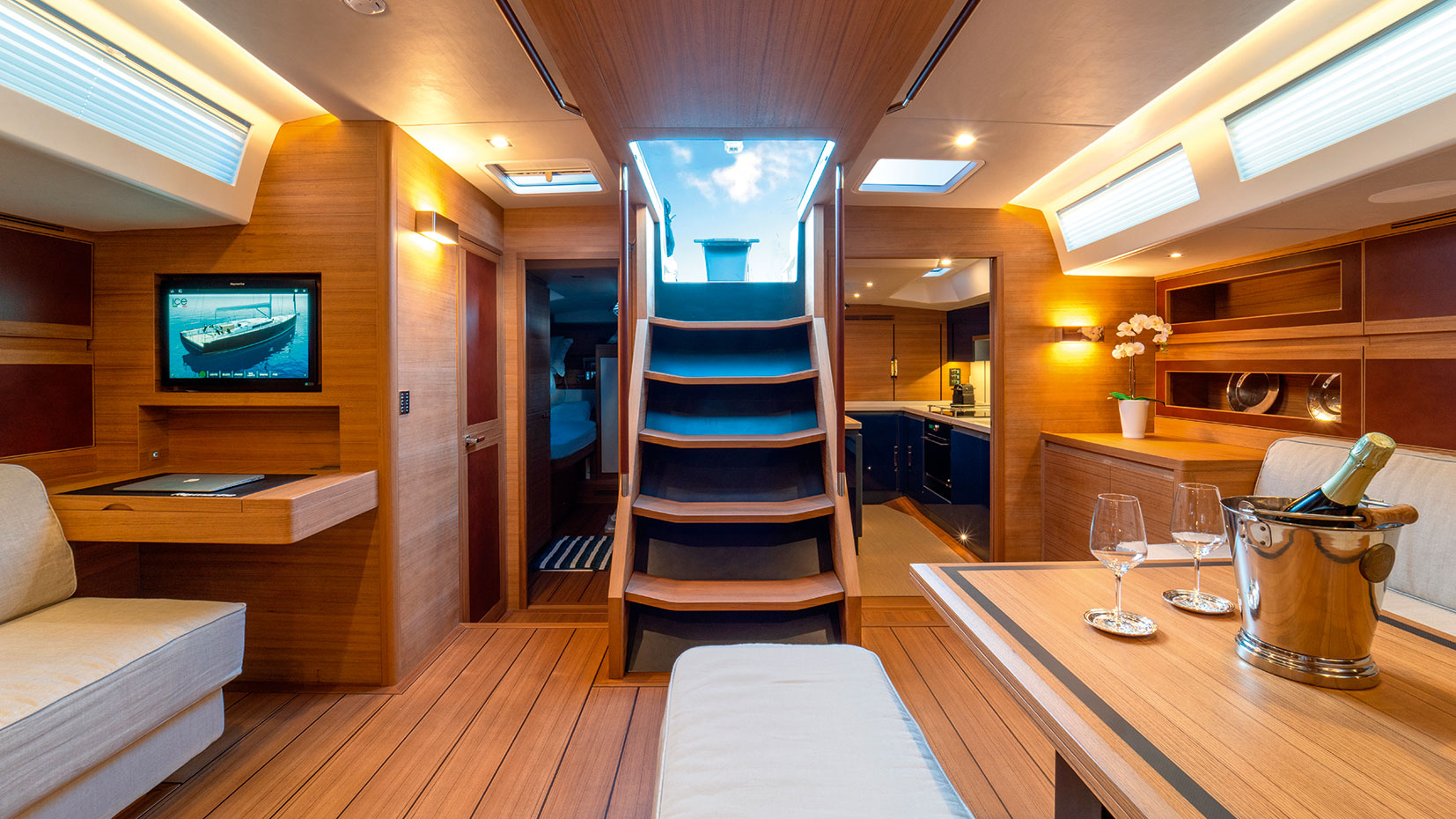 Video: Ice 70 review - a luxury, fast Med cruiser - Yachting World