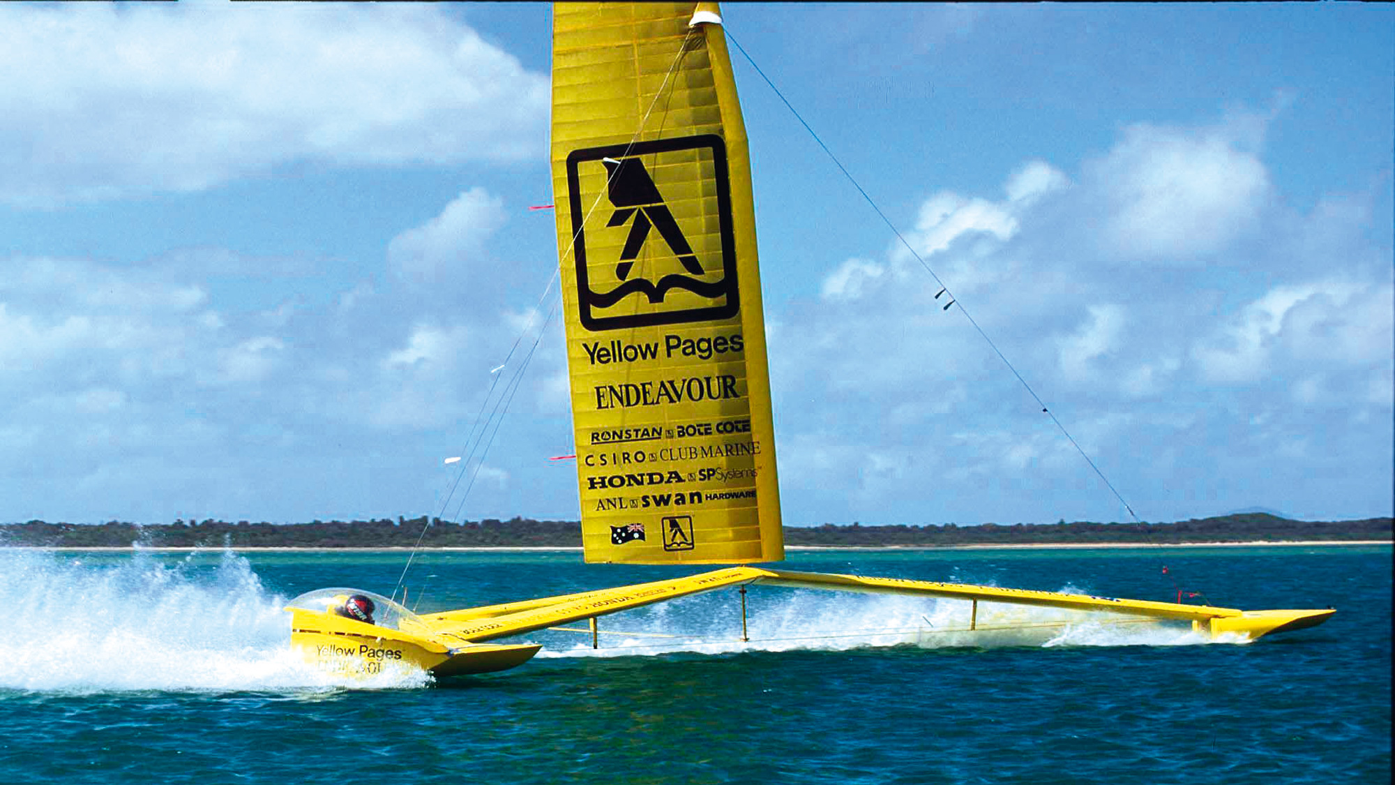 Fastest sailboat: the two teams hoping to set new a new record