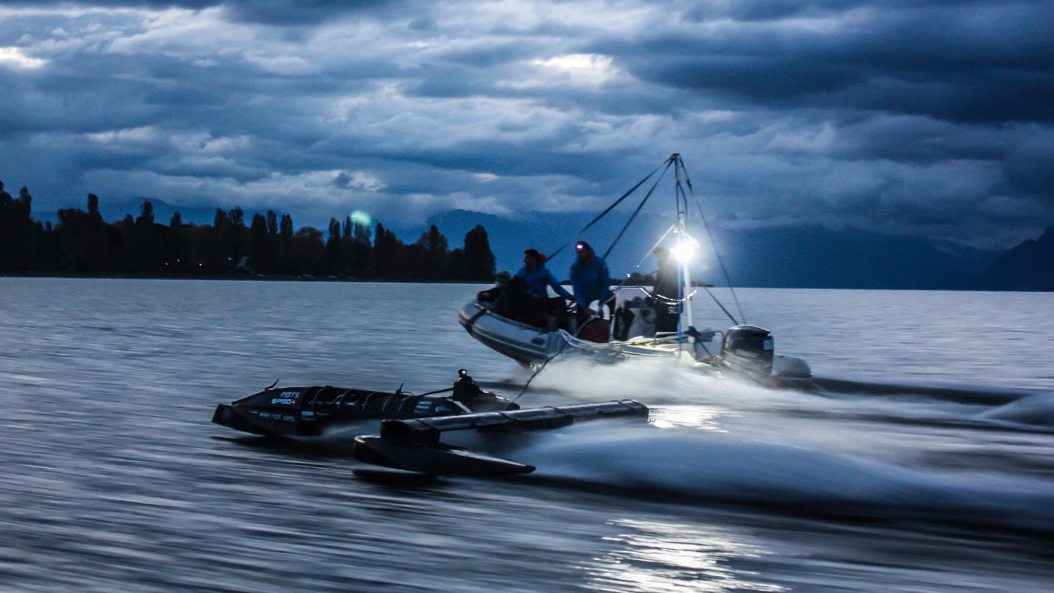 Fastest sailboat: the two teams hoping to set new a new record