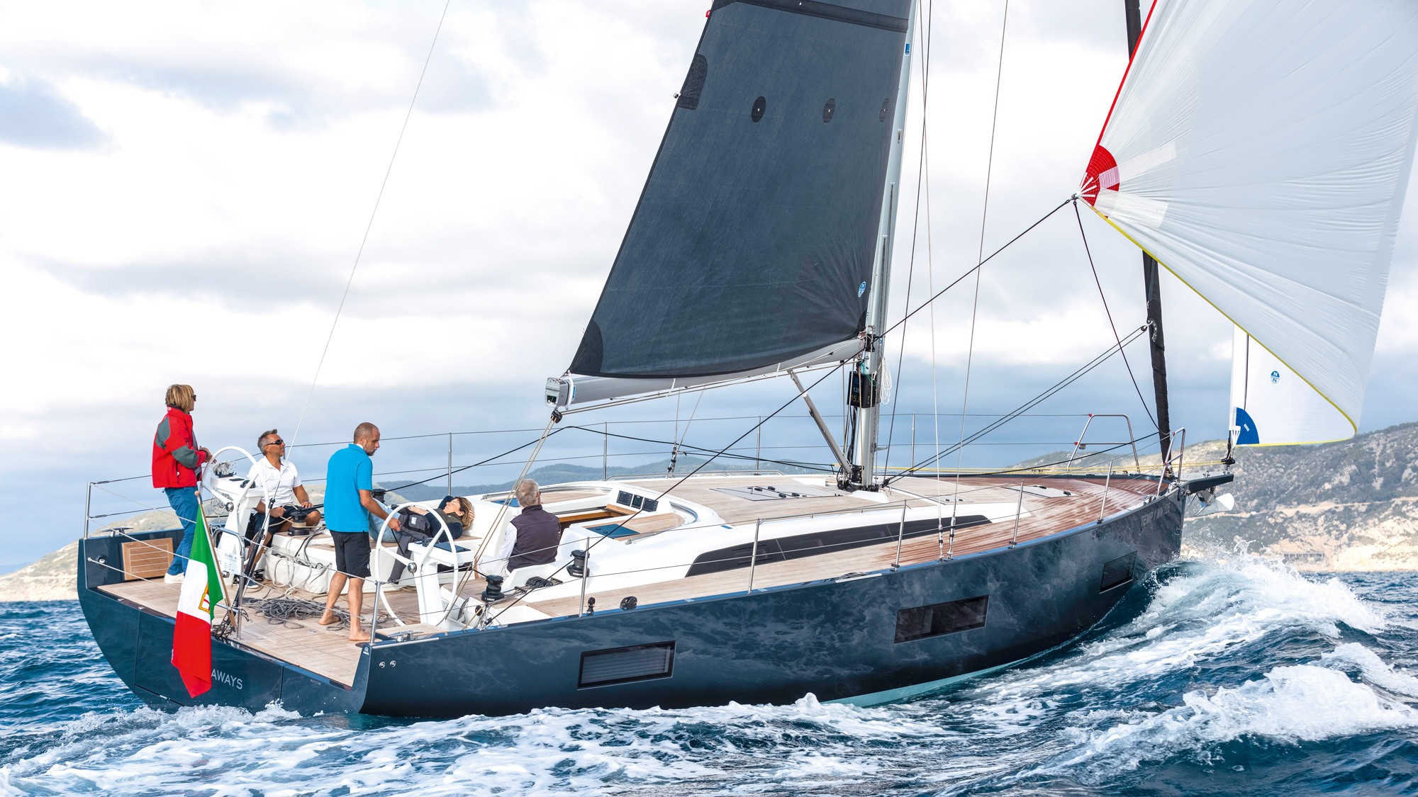 Solaris 40 review: appealing mix of style and performance - Yachting World