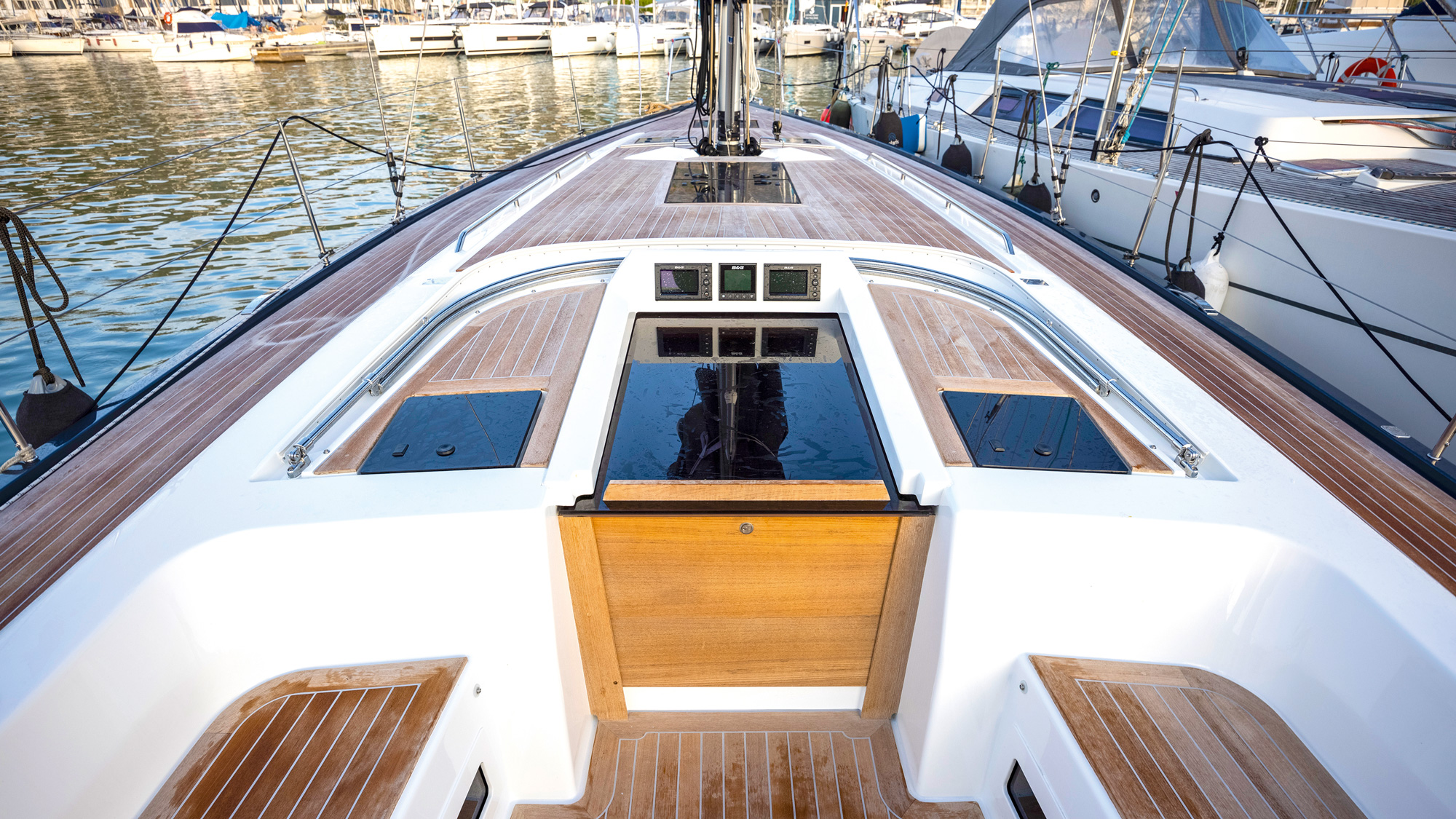 Solaris 40 review: appealing mix of style and performance - Yachting World