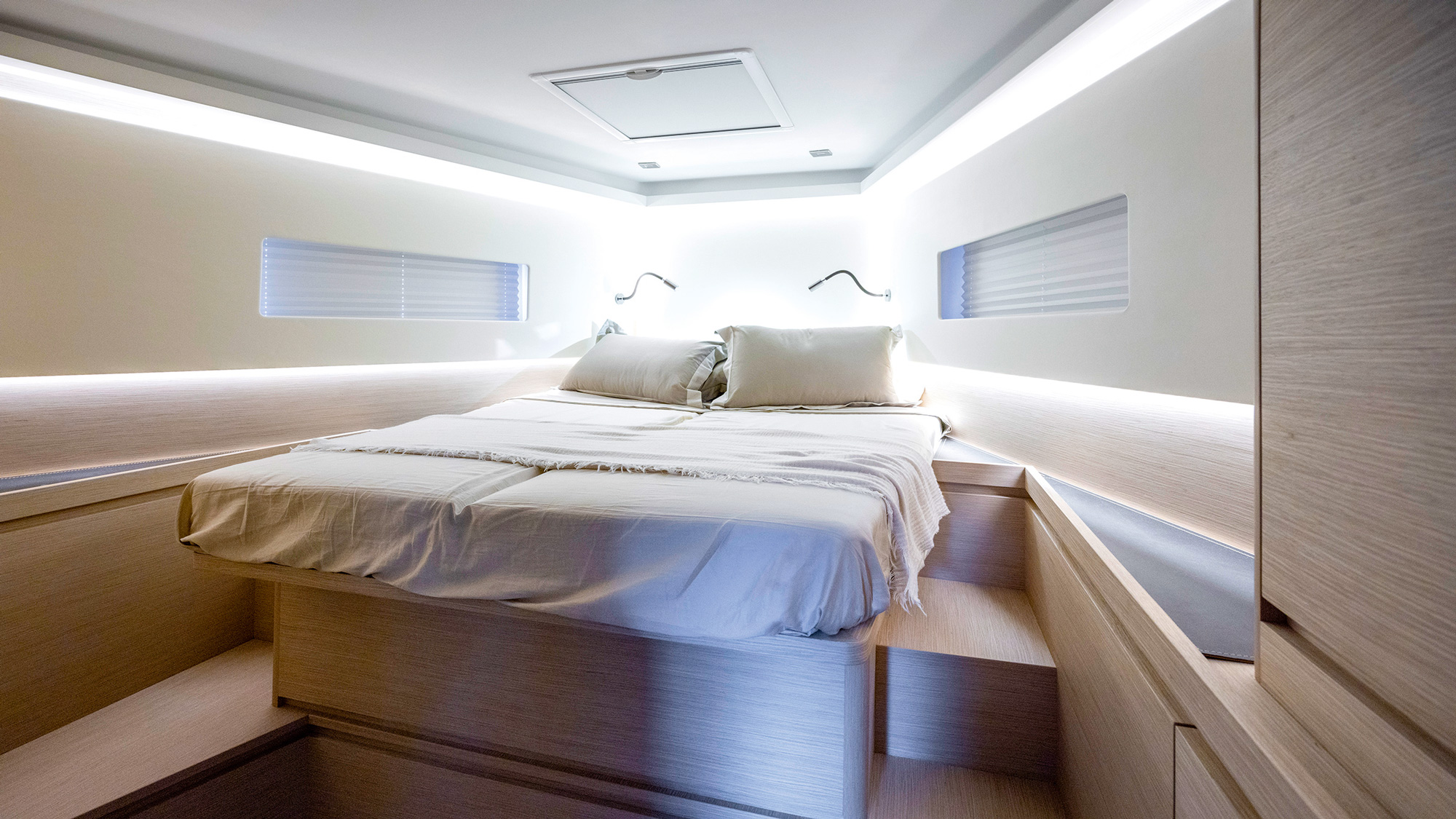 Solaris 40 review: appealing mix of style and performance - Yachting World