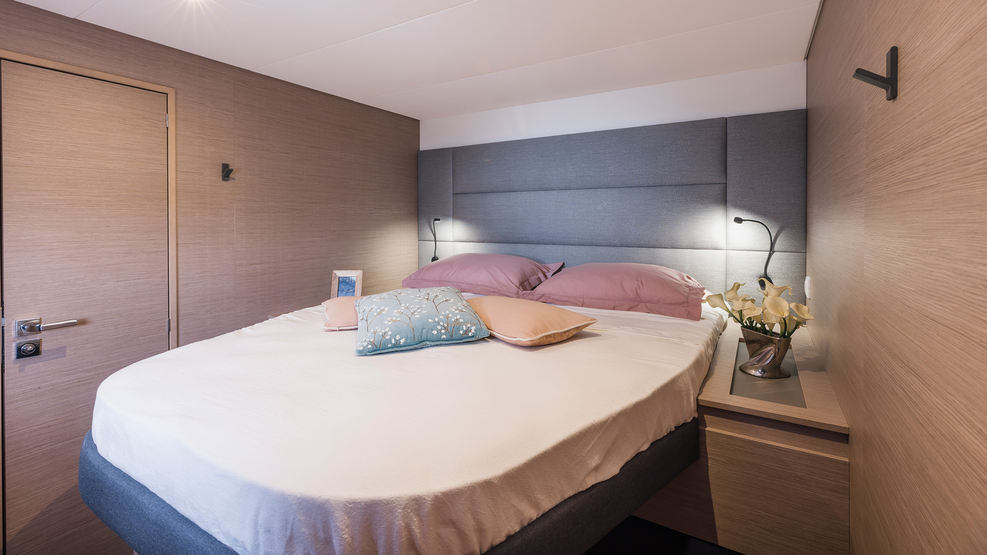 Aura 51 review: space in abundance - Yachting World