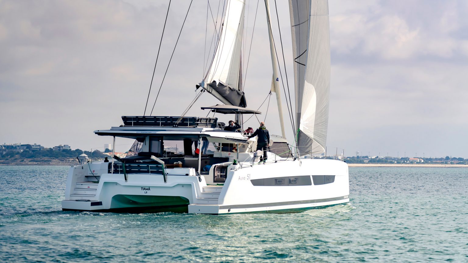 Aura 51 review: space in abundance - Yachting World