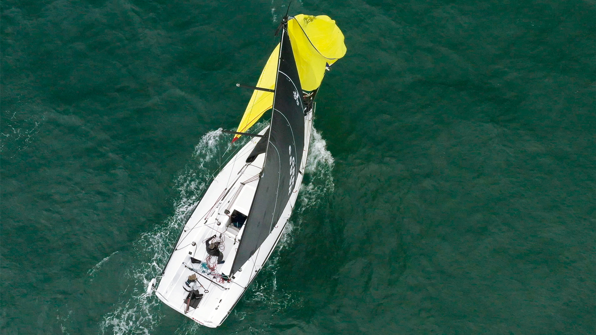 Double handed sailing skills: Inside gybes - Yachting World