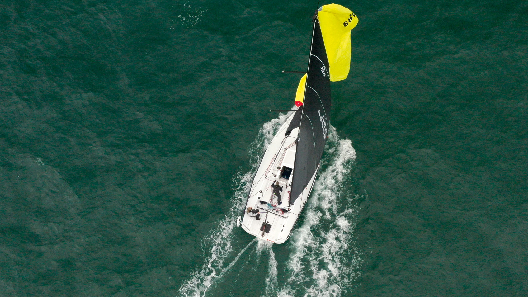 Double handed sailing skills: Inside gybes - Yachting World