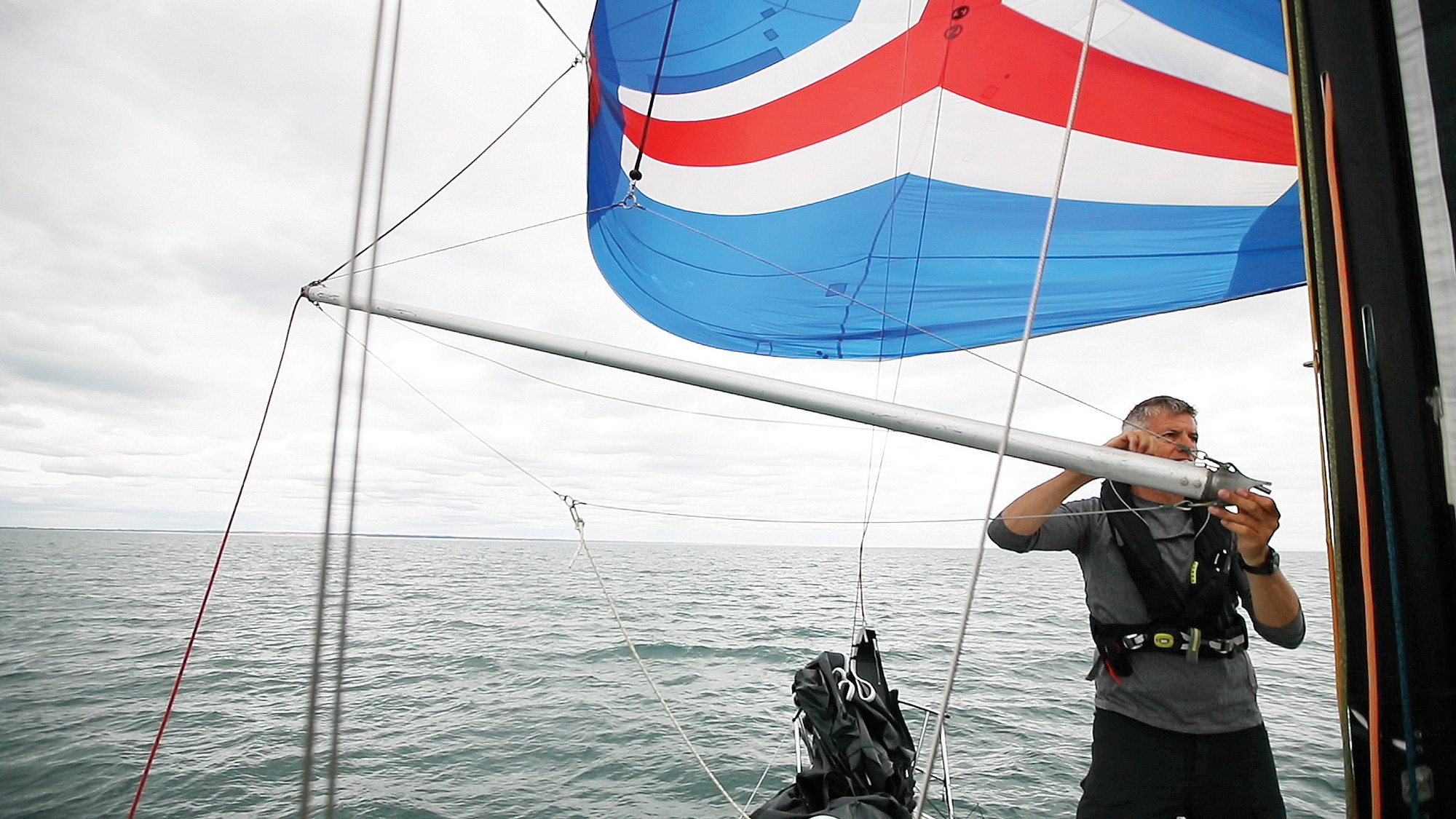 Double handed sailing skills: gybing symmetric spinnakers - Yachting World