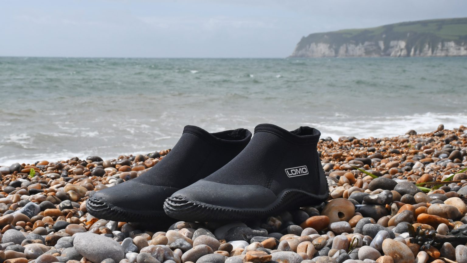 Best kayak shoes for protecting your feet during paddling adventures